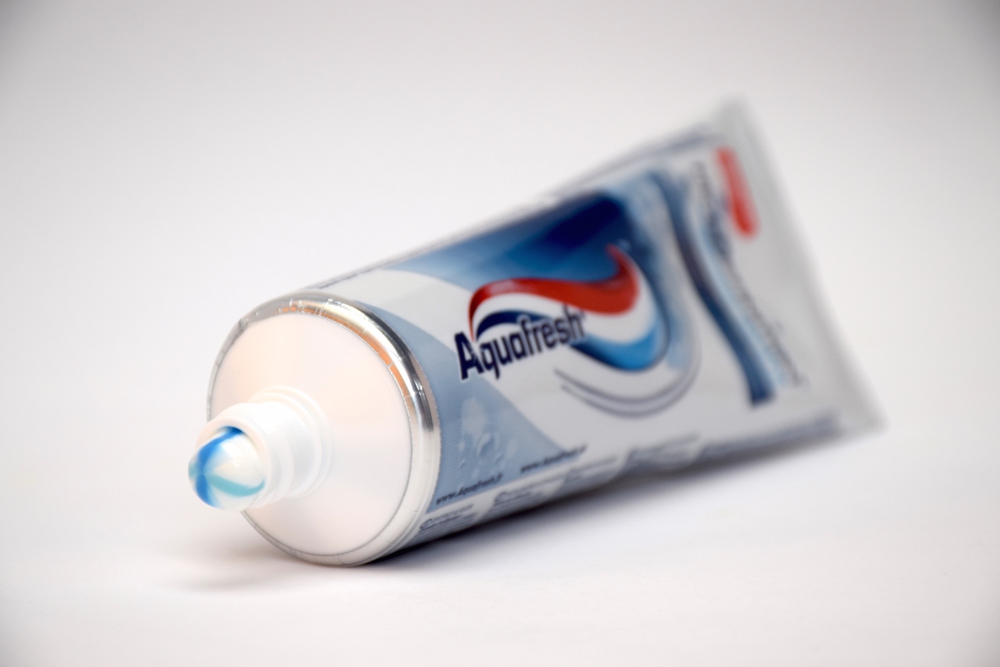 Tous les dentifrices avec CI 74160 - Meilleur Dentifrice